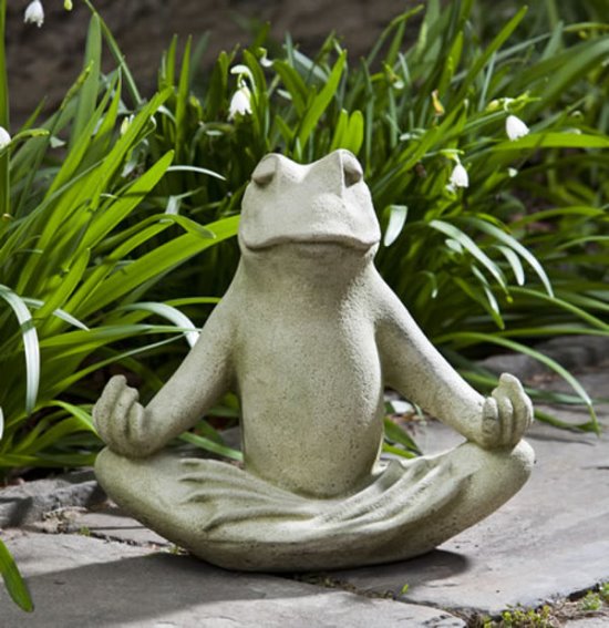 50 Stunning Garden Statue Ideas | Ultimate Home Ideas